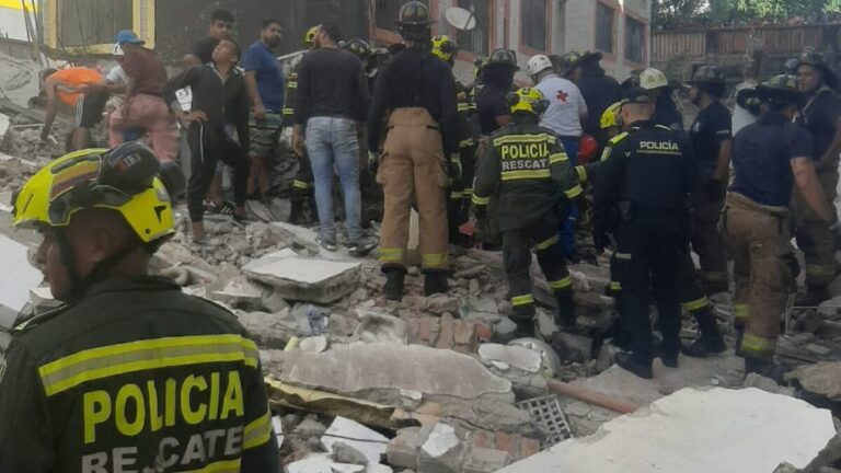 Continúan las labores de remoción de escombros en Barranquilla: colapso de edificio deja una ...